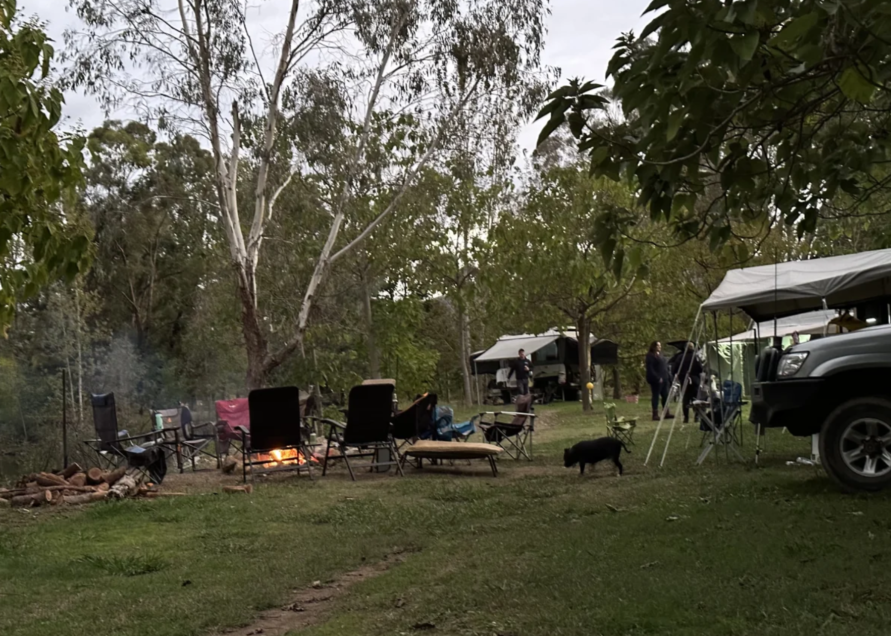 Roadside River Camp – Riverside King Valley