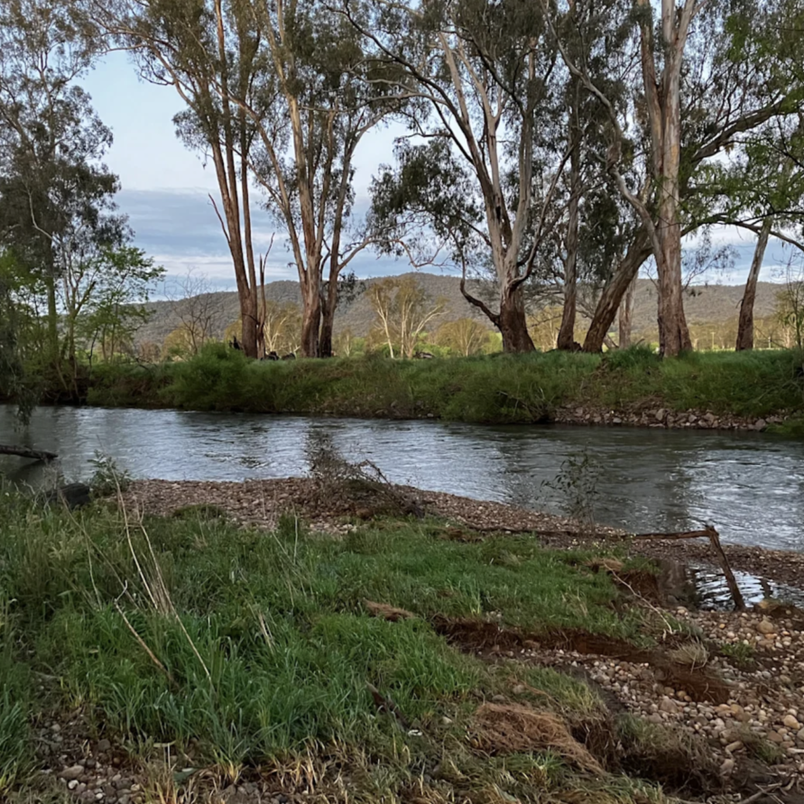 Ways to Stay - Riverside King Valley